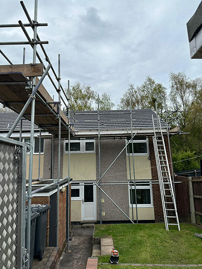 New roofs. Slate and tile roofs, Flat roofs in Manchester.